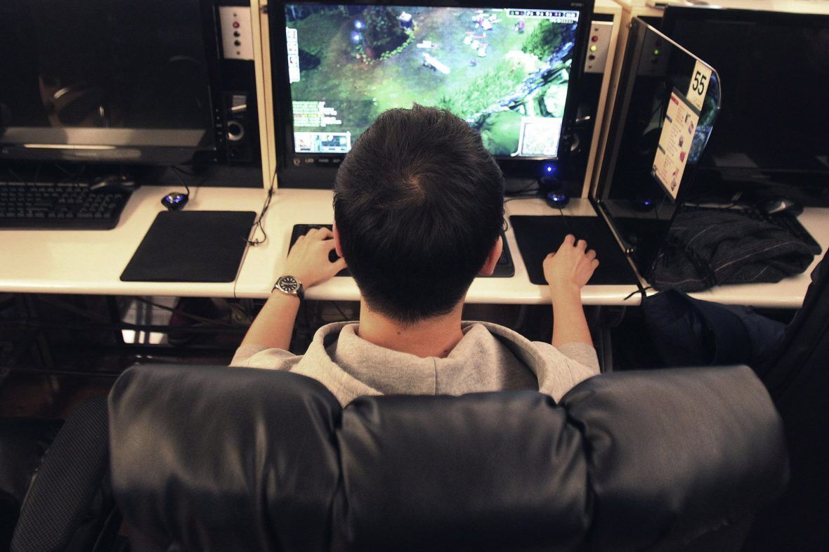 How Toxic Friendships Affect Your Kids | Kidsstoppress